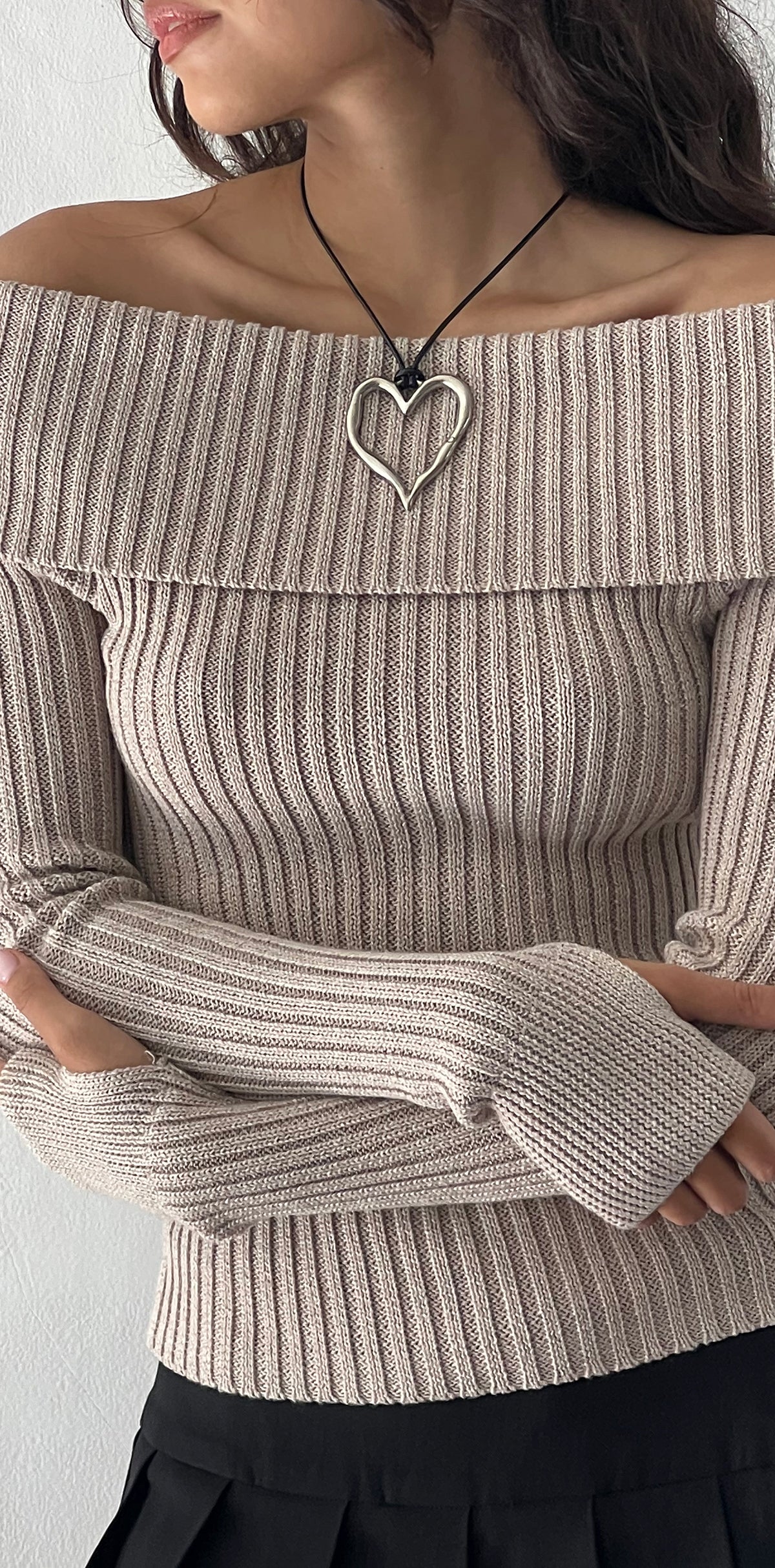 Natural Off-Shoulder Long Sleeve Knit Top | Circe – motelrocks.com